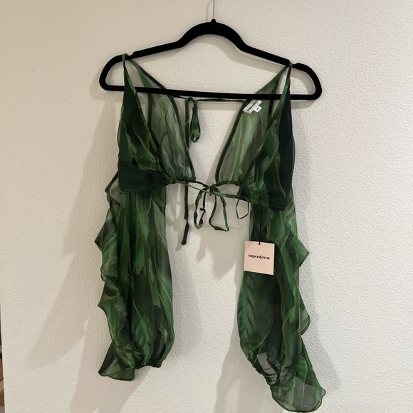 superdown | Tops | Brand New Superdown Crop Top With Fluttery Sleeves X ...